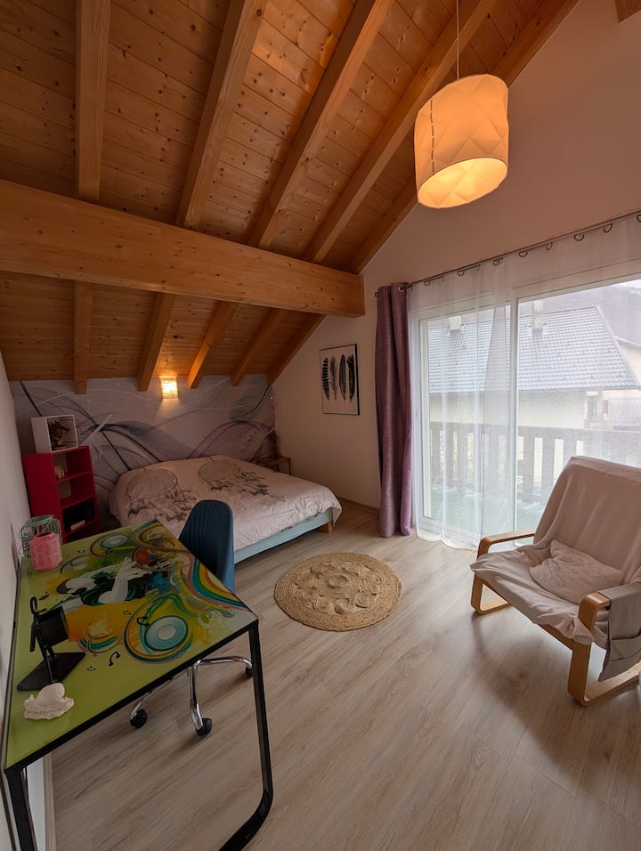 ÉTage Privé 3 Chambres, 5 Lits, Salle De Bain, Spa - Albertville