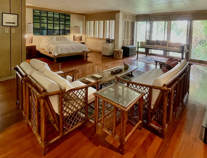 Suite 1- The Lakehouse Art Gallery & Suites - San Pablo City