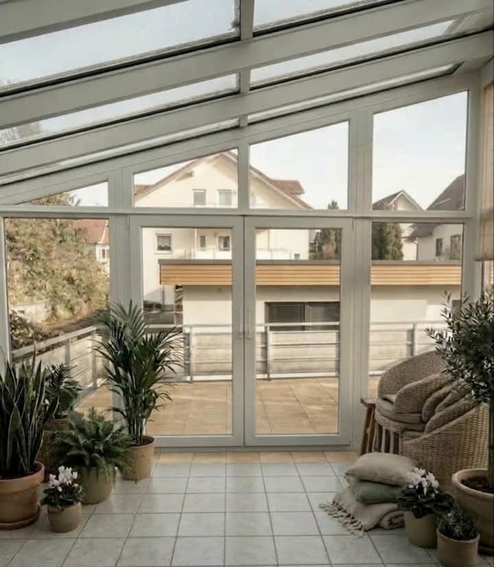 Große Familienwohnung +Wintergarten & Dachterrasse - Bad Camberg