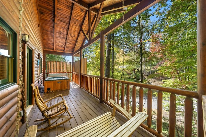 Luxury 2 Story Cabin 1 Bedroom In Gatlinburg Falls - Gatlinburg, TN