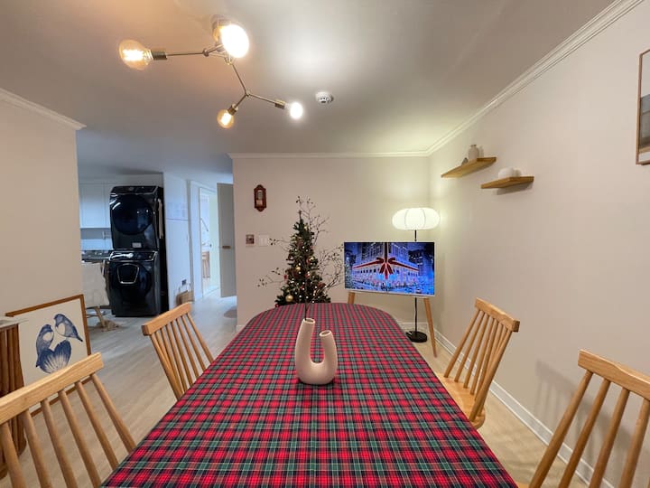 [달고나스테이 합정] 넓고 아늑한 8인 초대형 숙소ㅣ홍대/강남/경복궁/명동ㅣ짐보관ㅣ1층 - Seoul