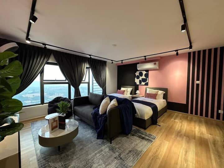 Luxury 3br Duplex @Mrt Station Concise And Modern - Kuala Lumpur