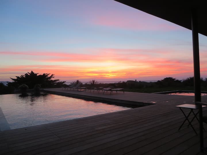 Maison D’exception Face Au Coucher De Soleil Corse - Algajola