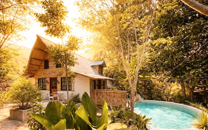 Cozy Retreat With Scenic Valley Views - Coron