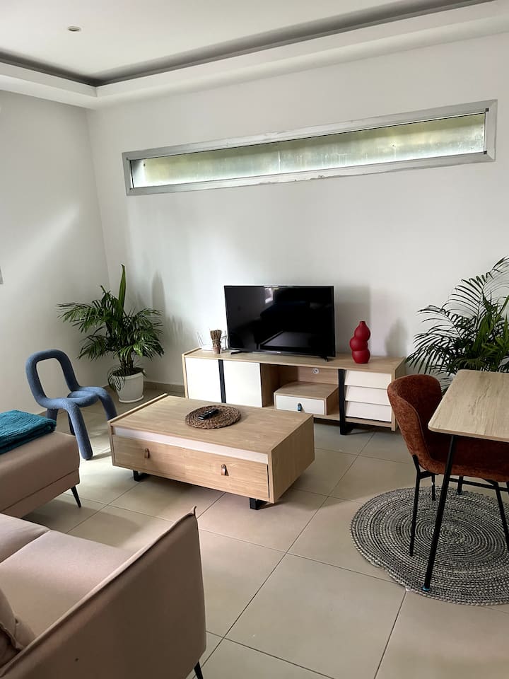 T3 Moderne & Sécurisé Près Des 2 Plateaux - Abidjan