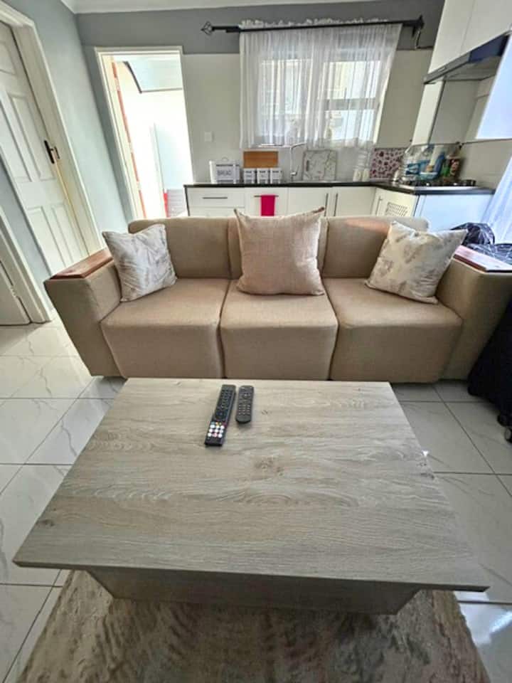 Private Cottage In Mabelreign - Solar, Wi-fi, Dstv - Zimbabwe