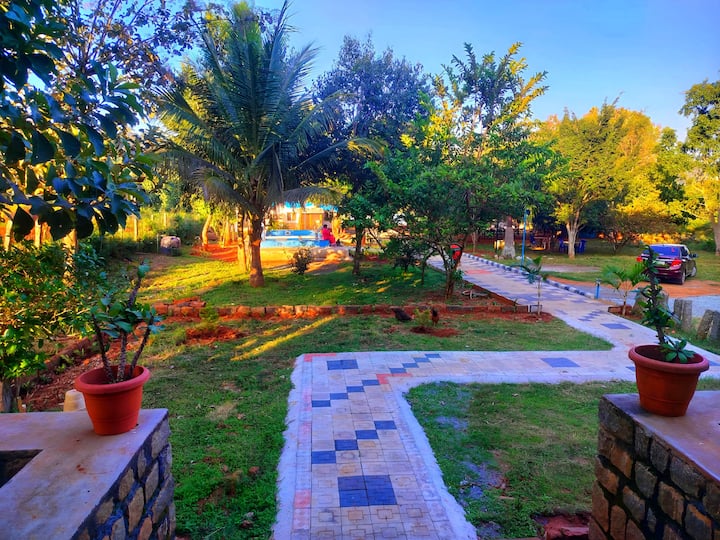 Glass House By Cloud9villa Resorts, Yelagiri. - Yelagiri