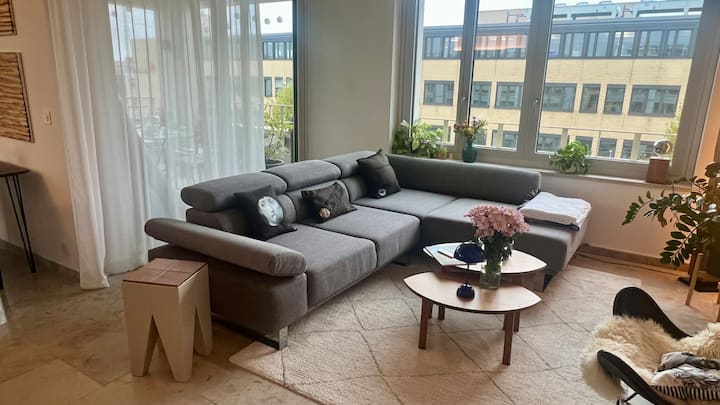 Grosszügige, Top-moderne Wohnung Mitten In Zürich - Zürich