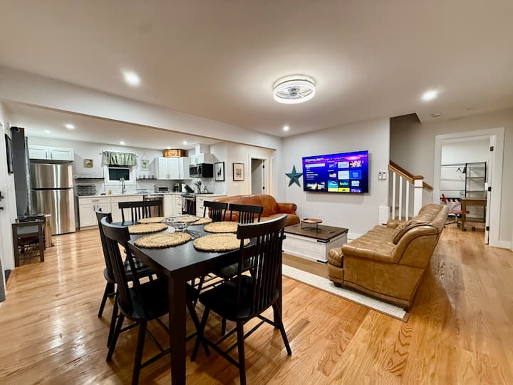 Spacious Clean Private Retreat - Luxurious Oasis - Marlborough, MA