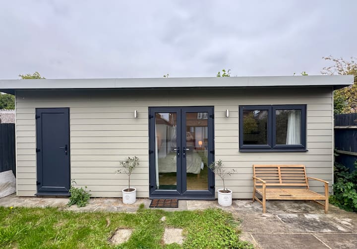 Cosy Cabin Nestled In The Surrey Hills - Dorking