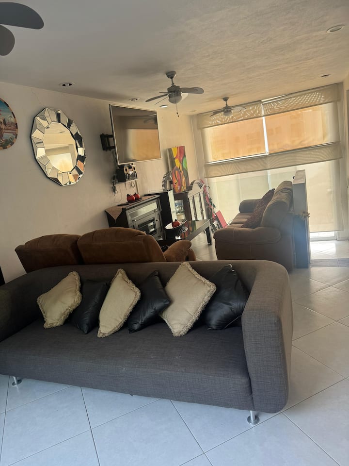 Hermosa Casa En Tequesquitengo Con Acceso Al Lago - Tequesquitengo