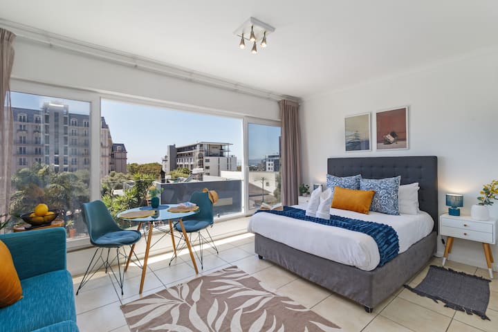 Cozy Studio In Central Greenpoint| Free Parking - Cape Town