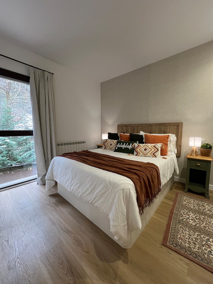 Eraclau - Eth Costèl Con Wifi En Betren - Vielha