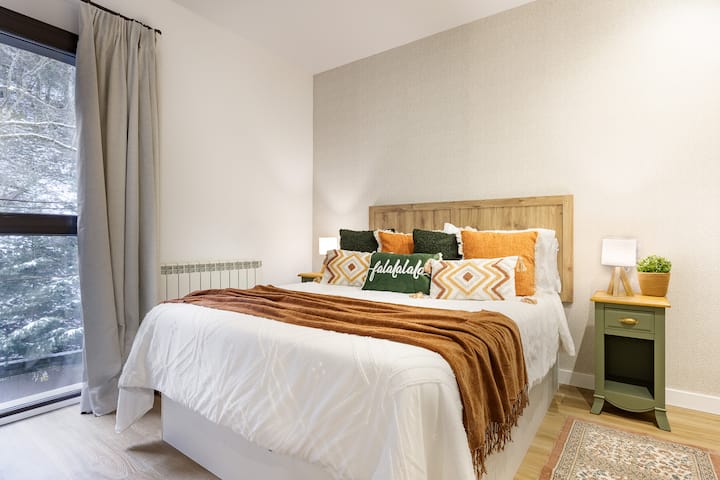 Eraclau - Eth Costèl Con Wifi En Betren - Vielha