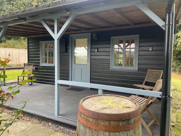Private Cabin W/ Hot Tub, Bbq & Stunning Views - Derbyshire