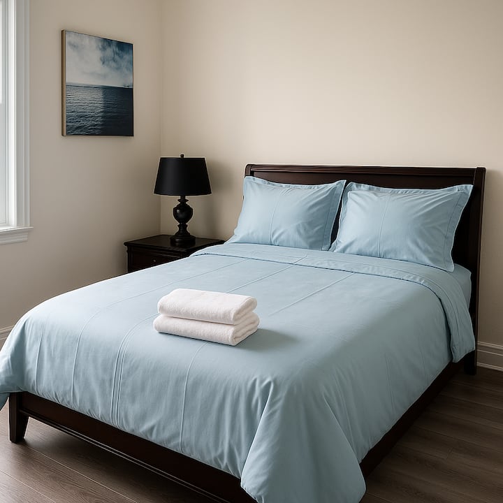 Entire Unit  4 Guests Monthly Lakeside Parking - Mississauga