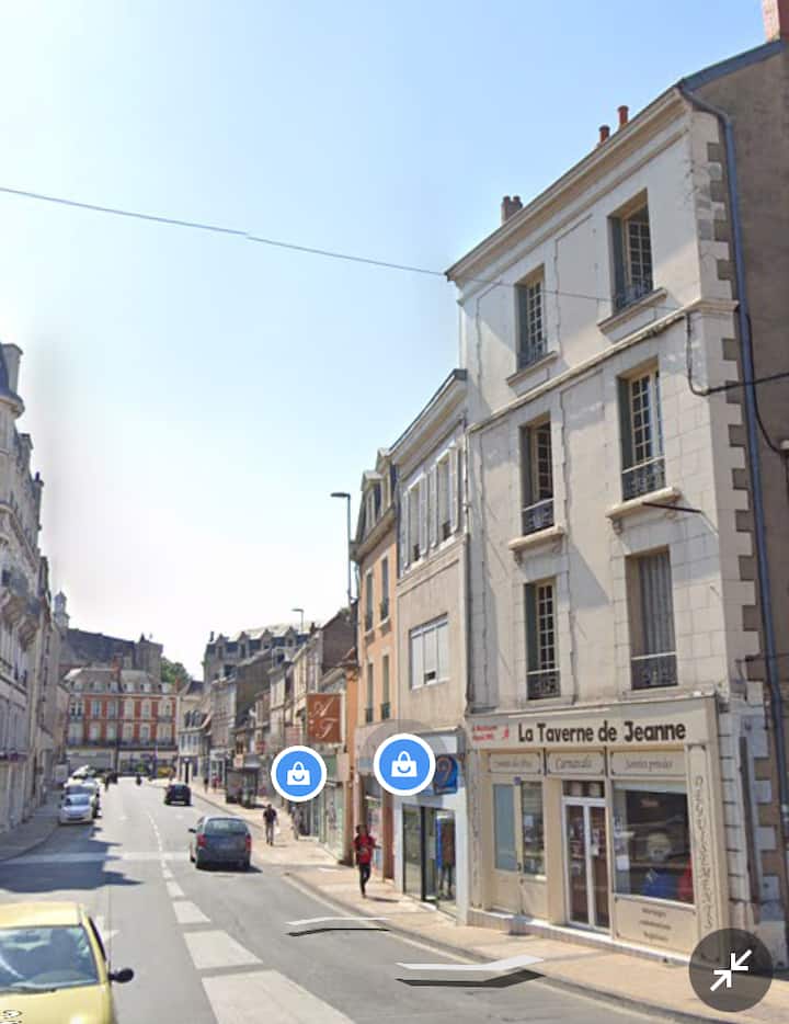 Villa 3 Chambres 6 Pers. Centre-ville + Parking - Montluçon