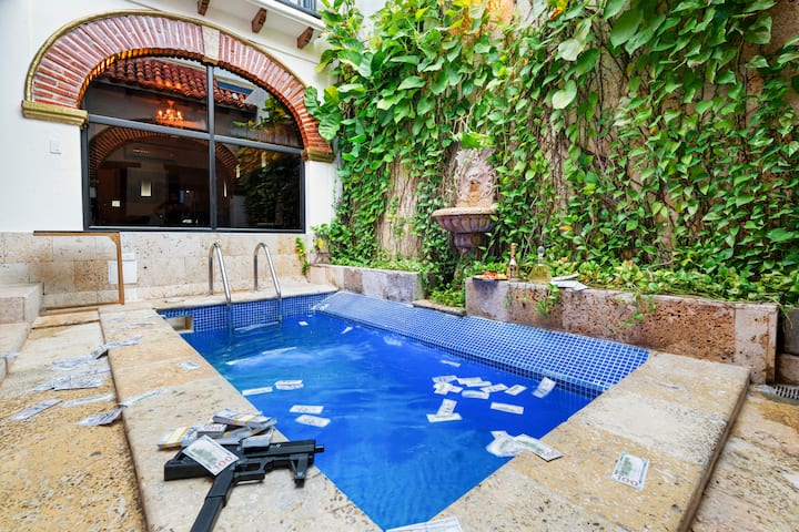 The Cartel Clubhouse! - Cartagena