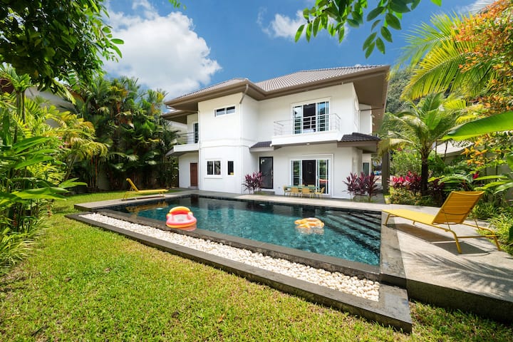Timeless Private Pool Mansion - Patong Beach