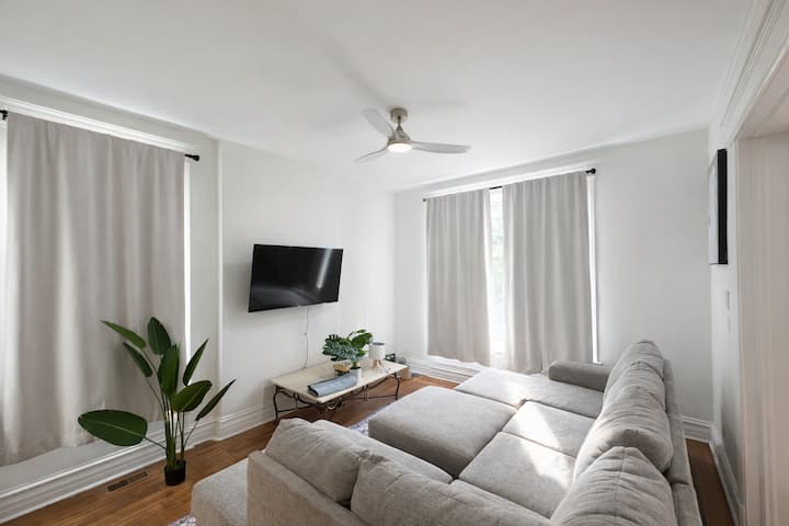 Comfortable 5br Home Near Downtown • Pet Friendly - Clayton, MO