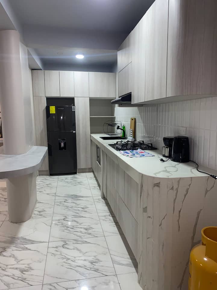 Lujosa Suite En Portoviejo#2, Segura Y Confortable - Portoviejo