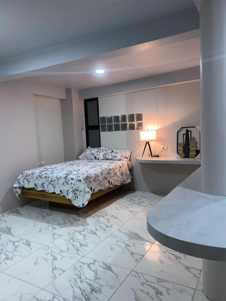 Lujosa Suite En Portoviejo#2, Segura Y Confortable - Portoviejo