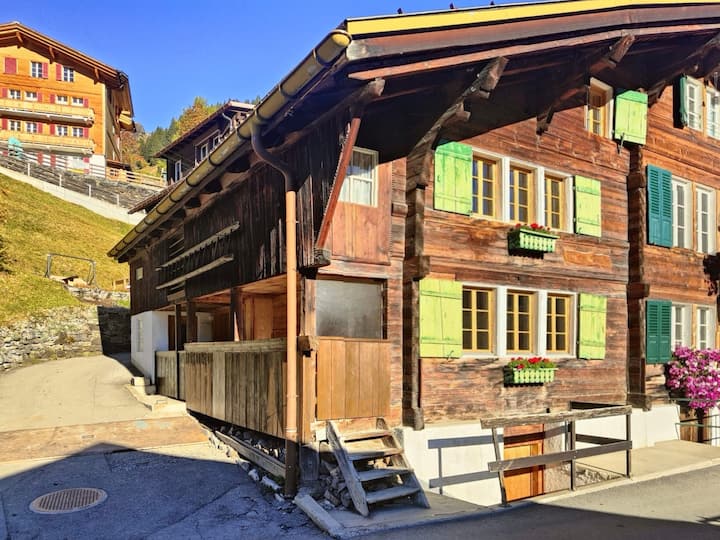Renovated Traditional Chalet In Car-free Mürren - Wengen