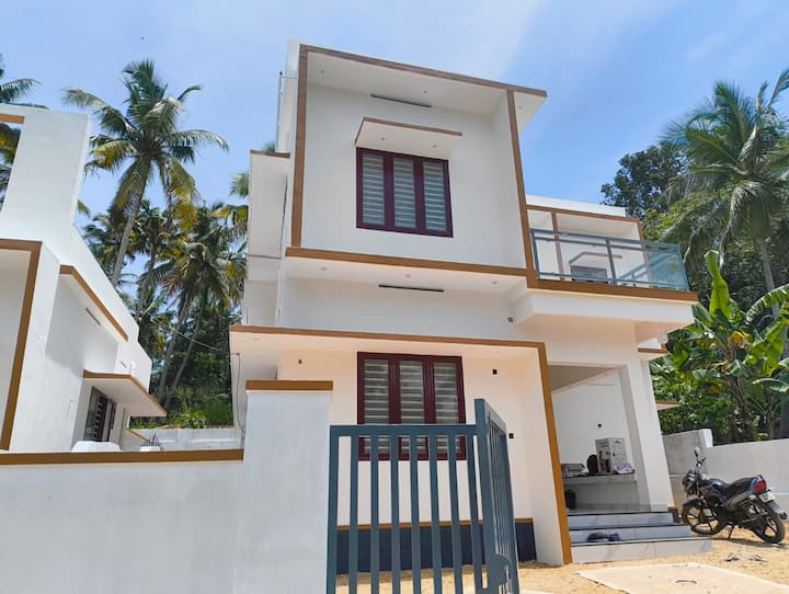 Guest House In Mangalapuram - Attingal