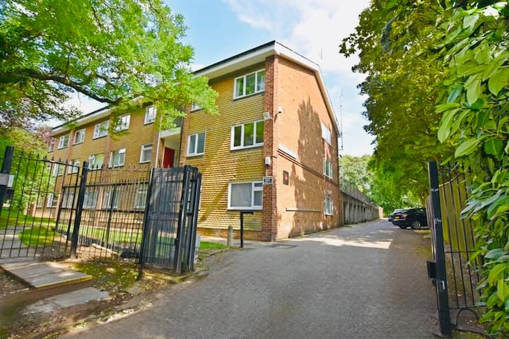 Luxury, 2 Double Bed, Spacious Apartment. - Nottingham