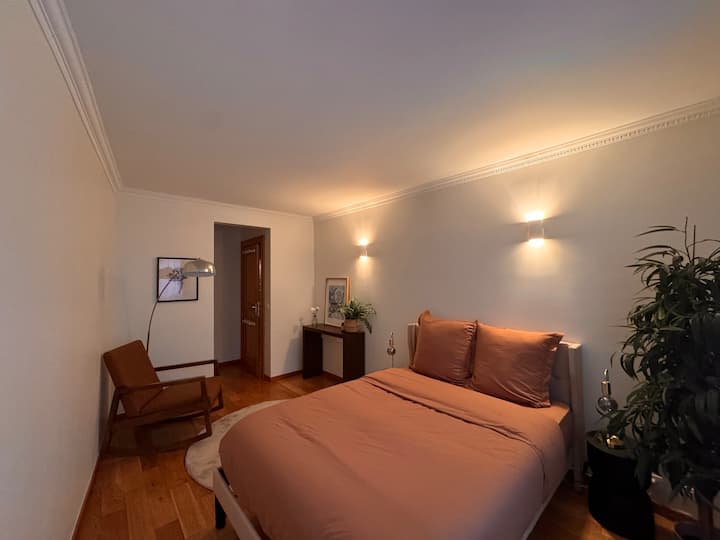 Cocon Chaleureux & Rénové Près Du Canal St Martin - ibis Paris Gare de Lyon Reuilly