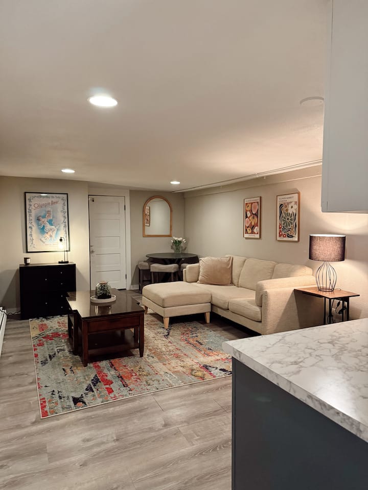Private 2br Suite Near Mile High & Lohi - Denver, CO