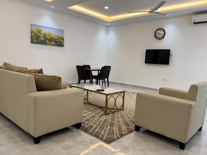 Cozy Modern 2br In East Legon Hills - Ghana