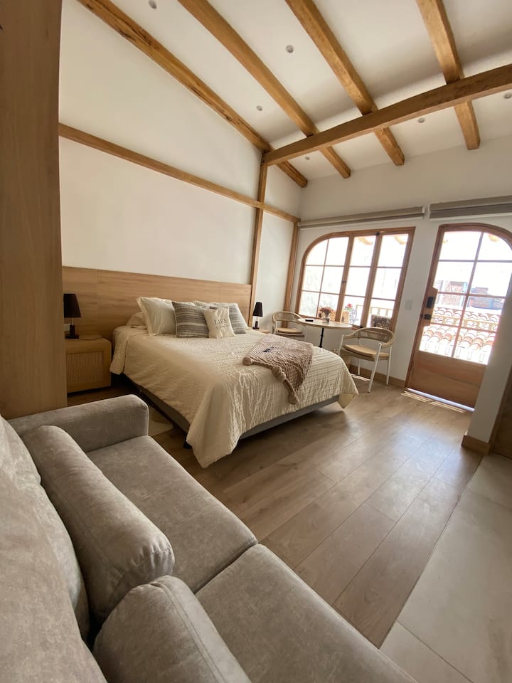 Suite2 Moderno Colonial Y Terraza Centro Histórico - Ecuador