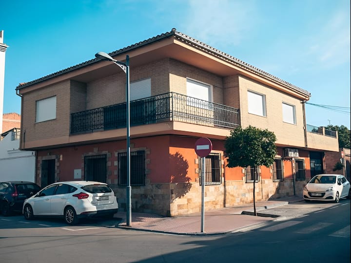 Family Home With Huge Terrace Near Granada - Alhambra