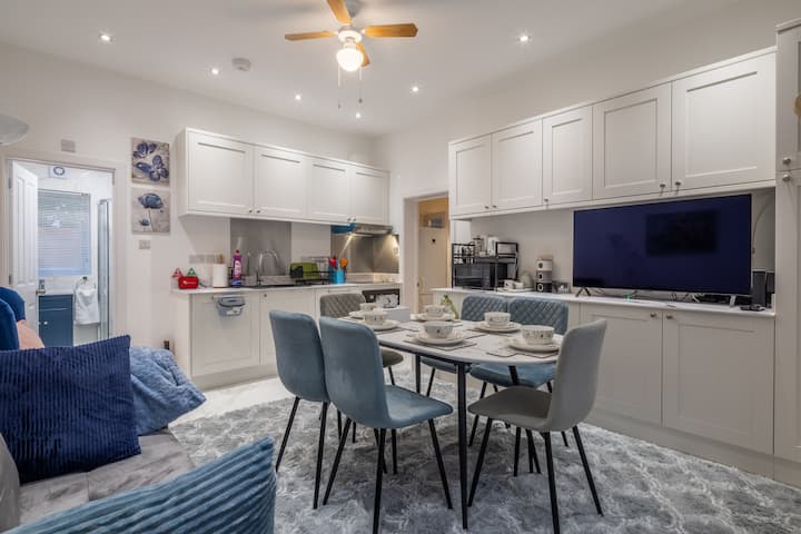 Newly Refurbed 3bed Annexe - With Parking! - Cambrige (UK)