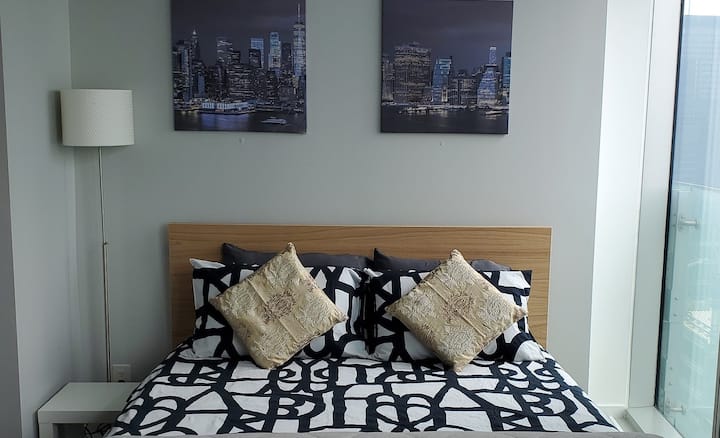 New 48 Floor Chic Studio In Heart Of Toronto - Toronto, ON
