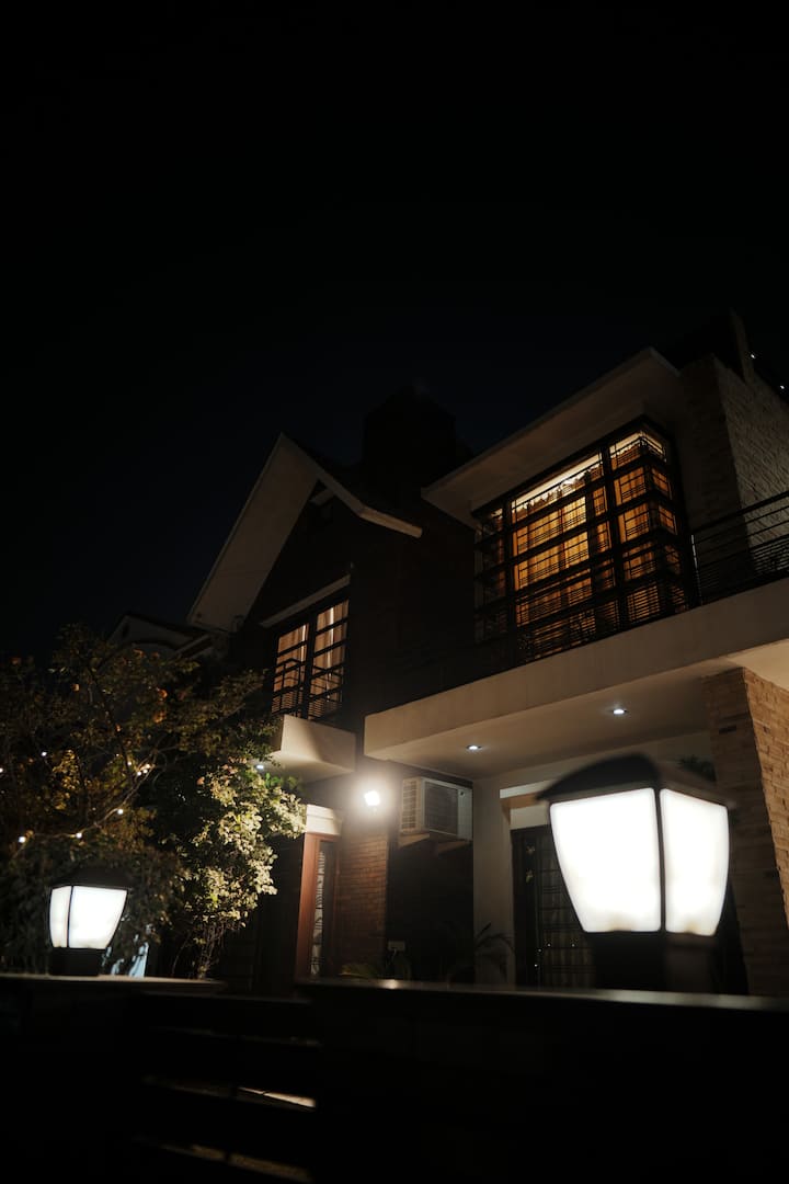 Ps Colonel’s Retreat: The Beret Suites (3bhk) - Sahibzada Ajit Singh Nagar