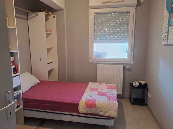 Chambre Femme Uniquement / Girls Only - Albi