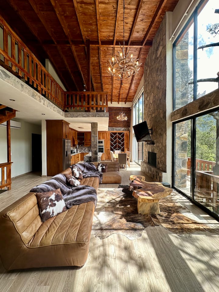 Cabaña De Lujo En Bosques De Monterreal - Nuevo Leon