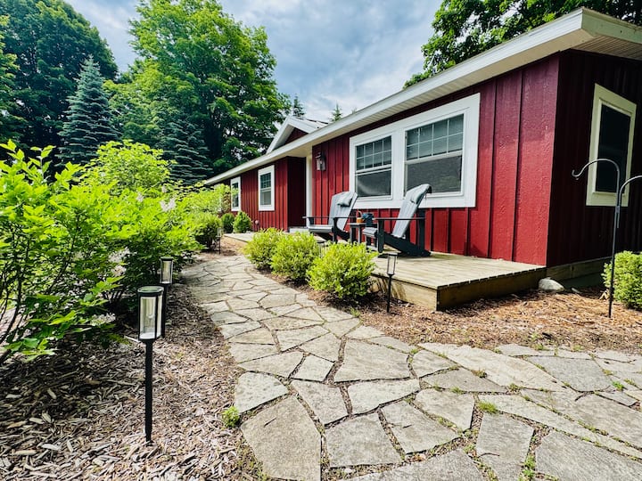 The Northern Nook - Shell Lake, Maple City