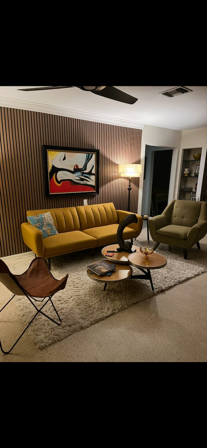 Tarry Lane Vintage - New Port Richey, FL