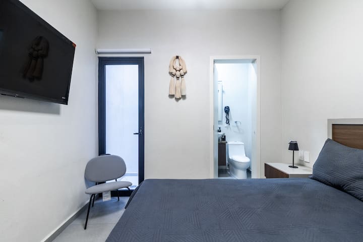 C4 - Ground Floor – Central · High-speed Internet - Guadalajara