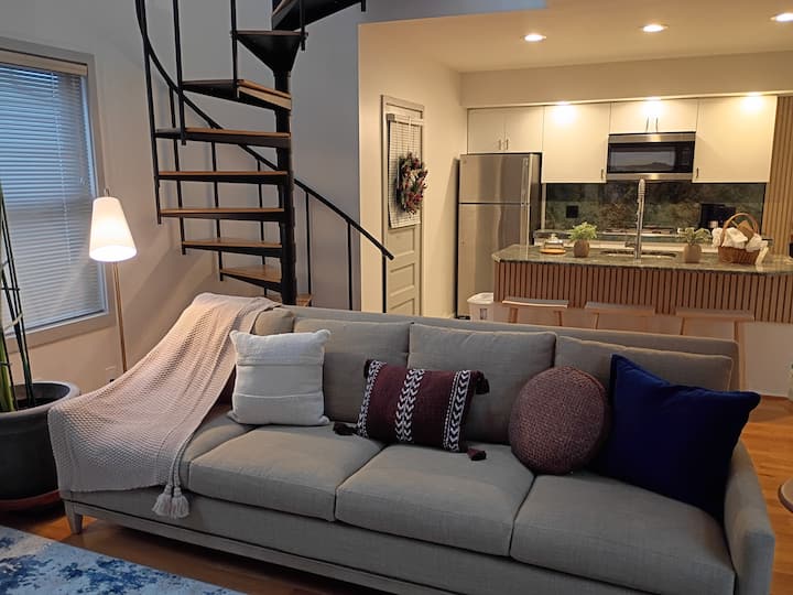 School 31 Gallery:loft 646 - Rochester, NY