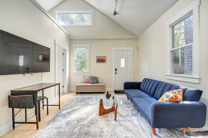 Duck Island Guest House - Cleveland