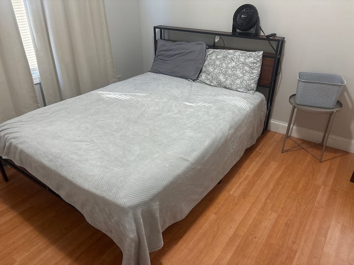 Nice Private Room W/ Shared Bathroom - Atlanta, GA