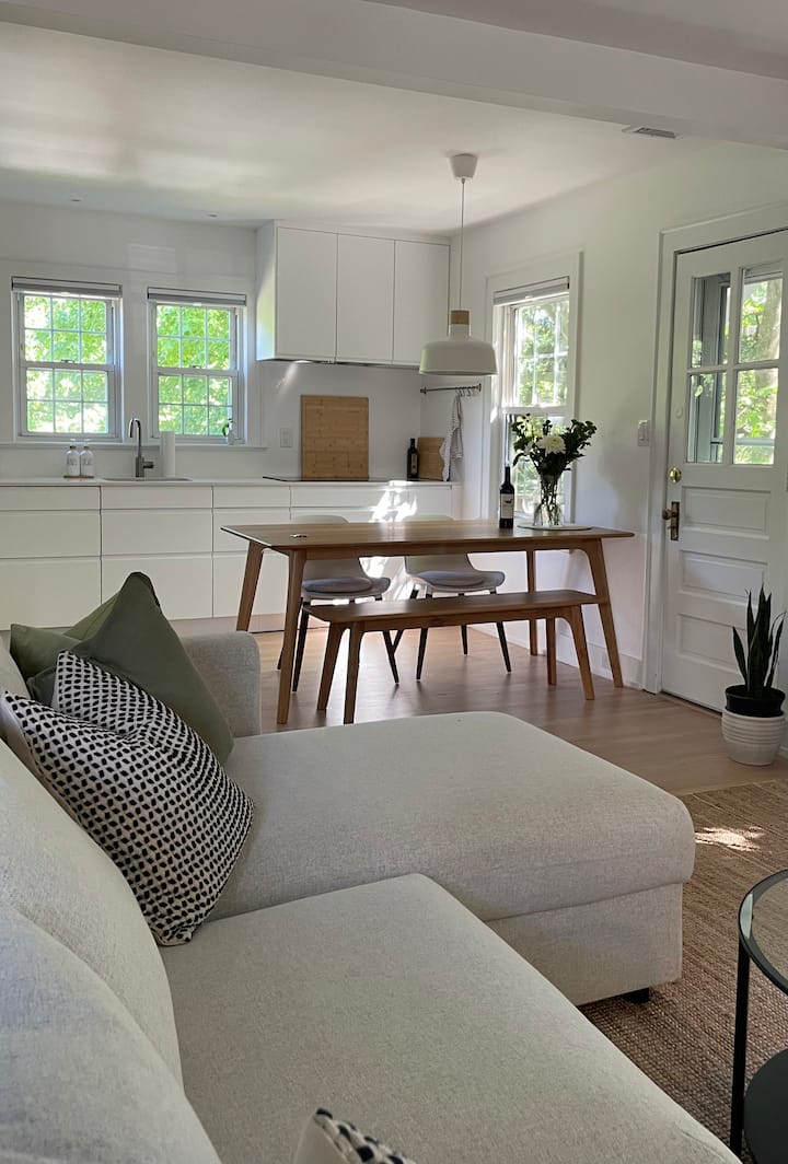 Modern Cottage W Private Garden-commuter Friendly - Greenwich, CT
