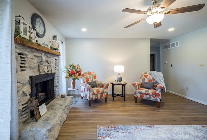 Spacious Home 15 Min To Mizzou & Downtown Columbia - Little Dixie Lake, MO