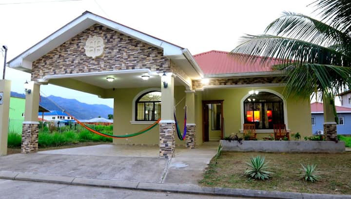 Alojamiento Cómodo Y Seguro Para Ti Y Tu Familia - El Progreso