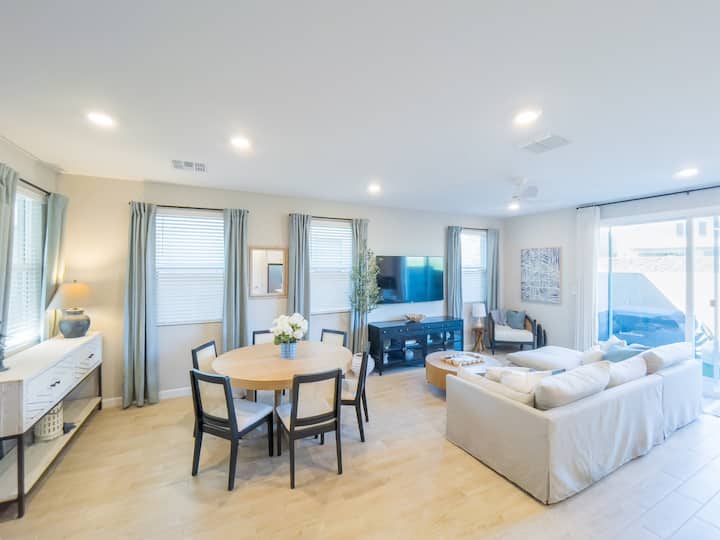 Serene 3br Getaway W/pool, Bbq, Firepit & Parking - Phoenix, AZ