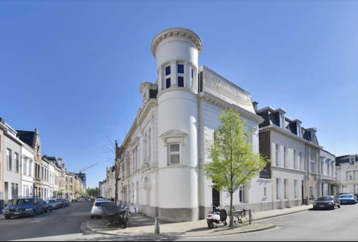 Architectural & Art Historical Antwerp Dream Stay - Antwerp